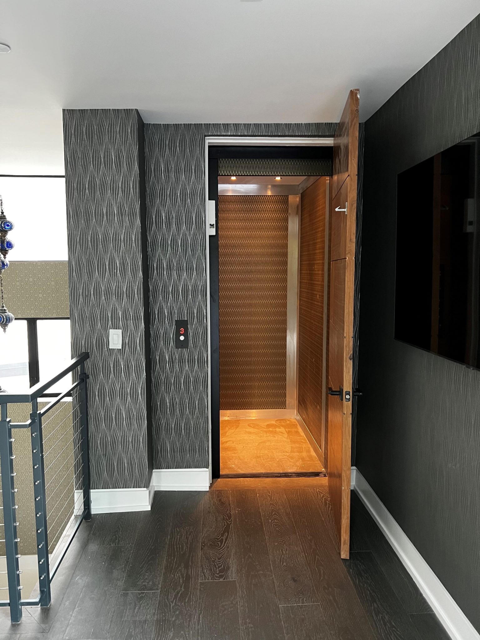 3 Popular Small Elevators for Homes